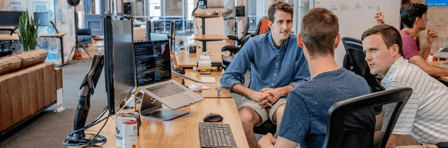 Asynchronous Vs Synchronous Communication Nextskill Indonesia